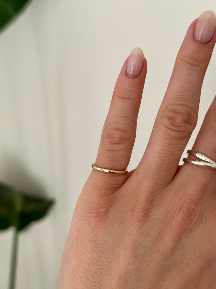 9ct Gold Pinky Ring – Sapphire and Rose Jewellery